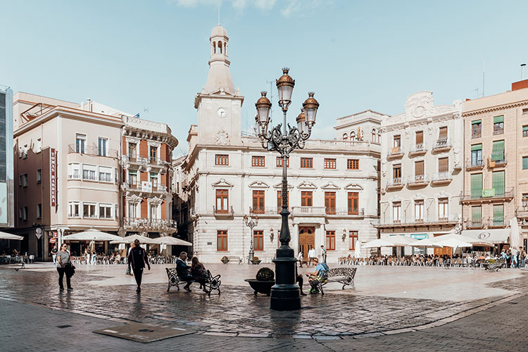 Grand Tour de Catalunya: 15 Tipps von Sitges bis nach Lleida